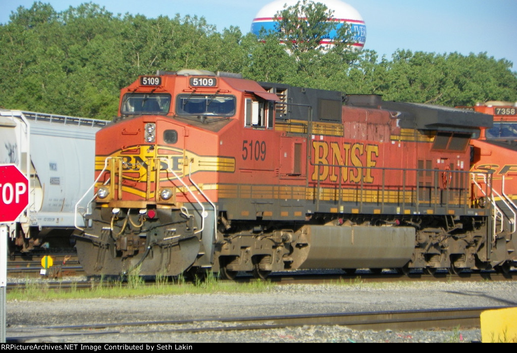 BNSF 5109